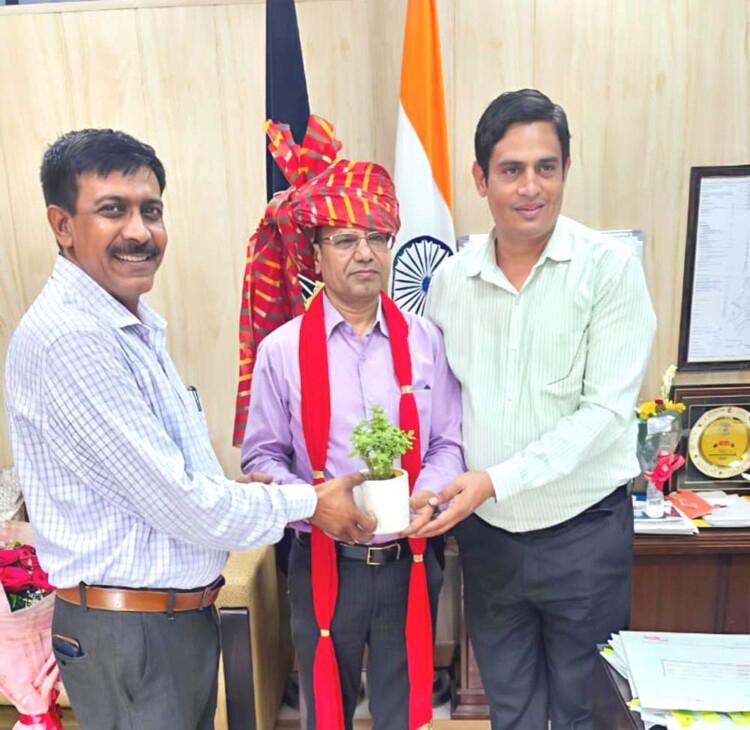 आईएएस चयन पर सतवीर मान को जय सेवा फाउंडेशन की ओर से शुभकामनाएं एवं ...